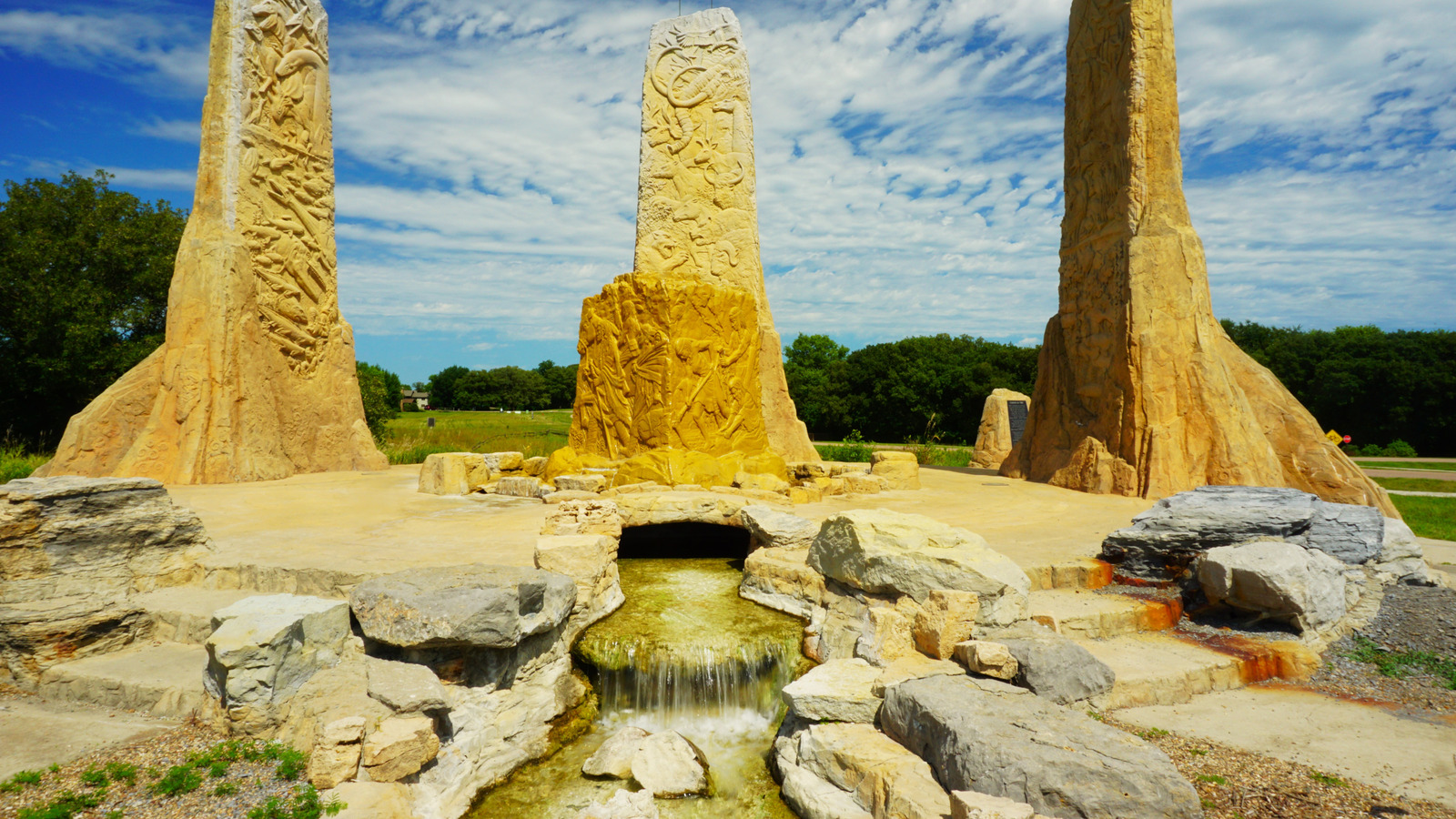 This Quaint Nebraska City Is A Riverside Escape Surrounded By Majestic ...