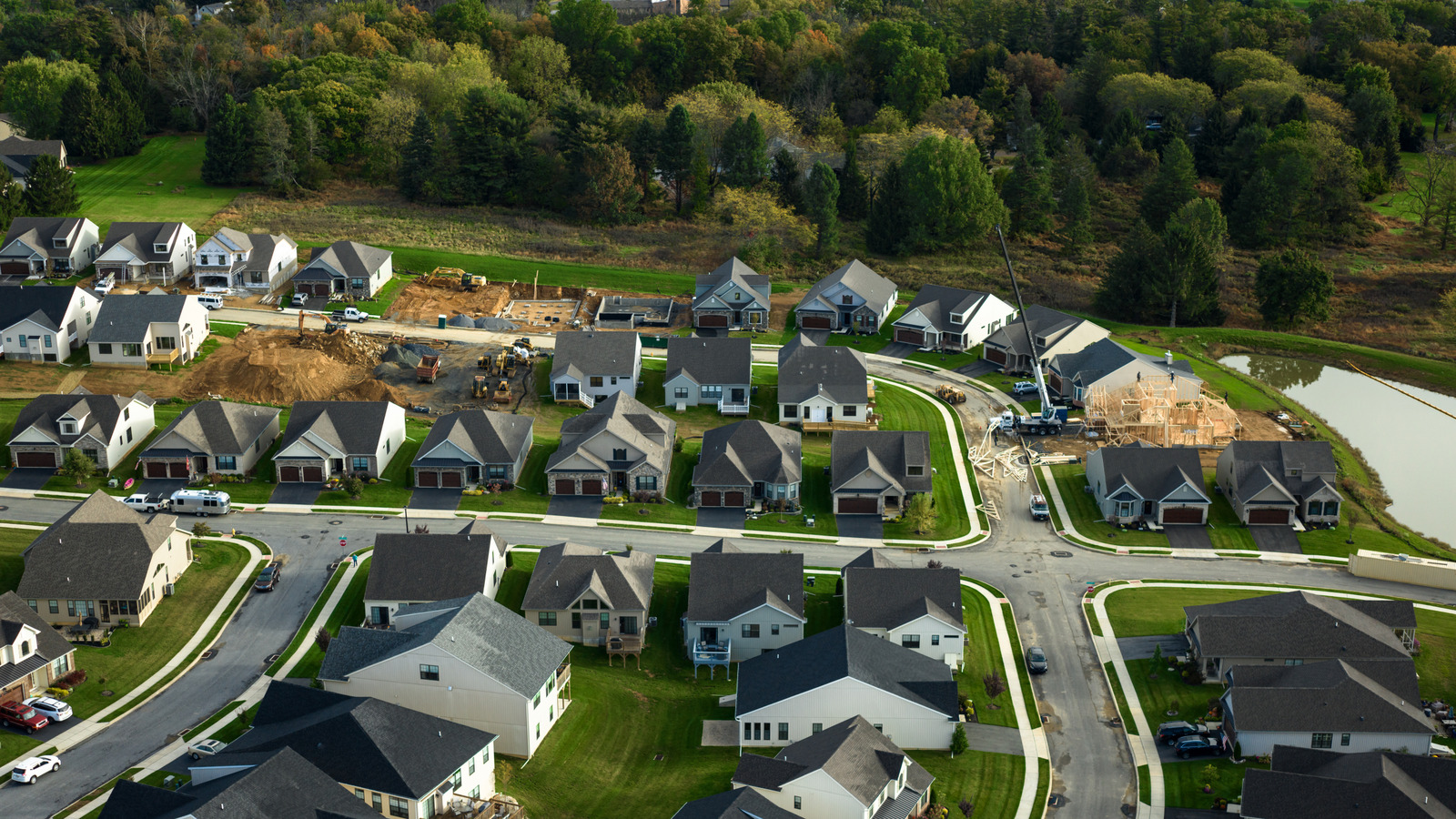 This Scenic Pennsylvania Borough With A Walkable Downtown Offers ...