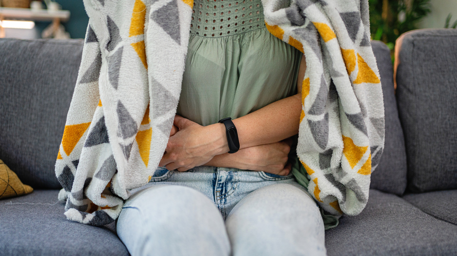 This Simple Tip Is The Best Way To Steer Clear Of Stomach Bugs While ...