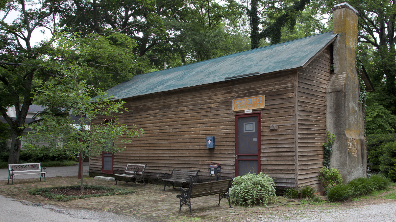 This Timeless Alabama Village Is Full Of Old-School Architecture ...