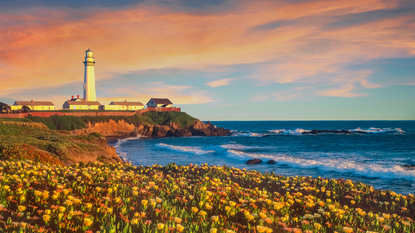 This Under-The-Radar Getaway On California's Coast Offers Beautiful ...