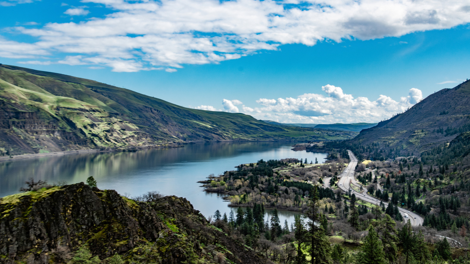 This Under-The-Radar Oregon State Park Is A Scenic Gem With River Views ...