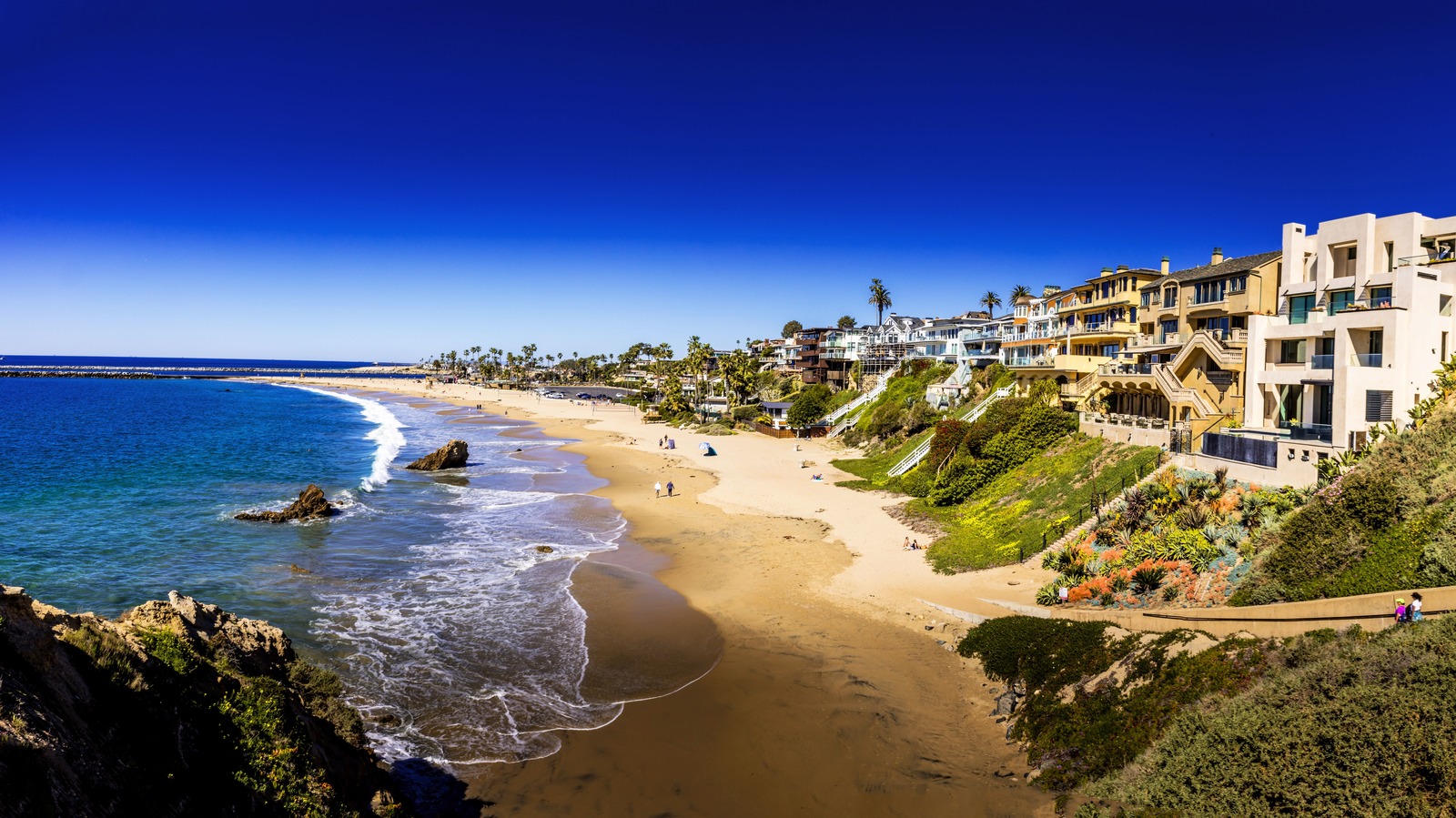 This Underrated California Seaside Village Has Postcard-Worthy Views ...