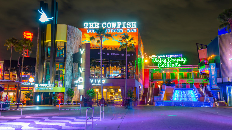 Universal Studios' Answer To Disney Springs Is A Giant Entertainment ...