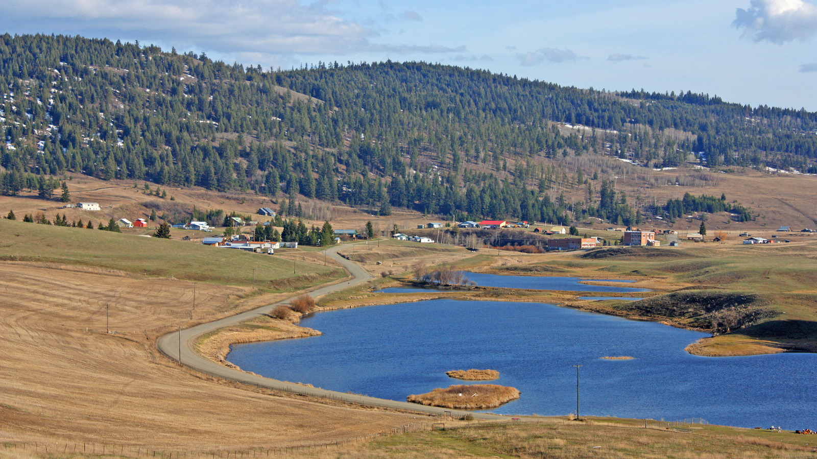 Washington's Off-The-Radar Abandoned Mining Ghost Town Is A Free-To ...