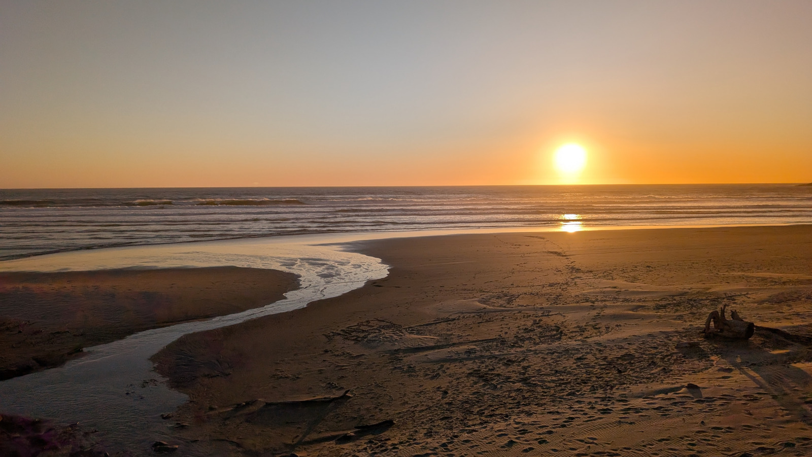 What Are Oregon's 'Glass Floats' And When Is The Best Time For This ...