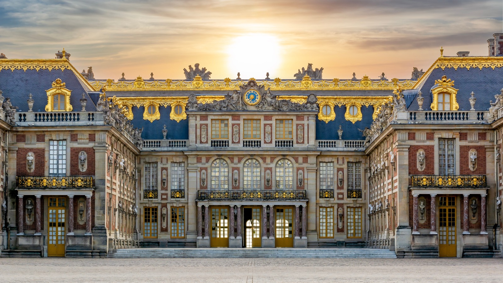 What It's Really Like To Spend The Night At The Palace Of Versailles