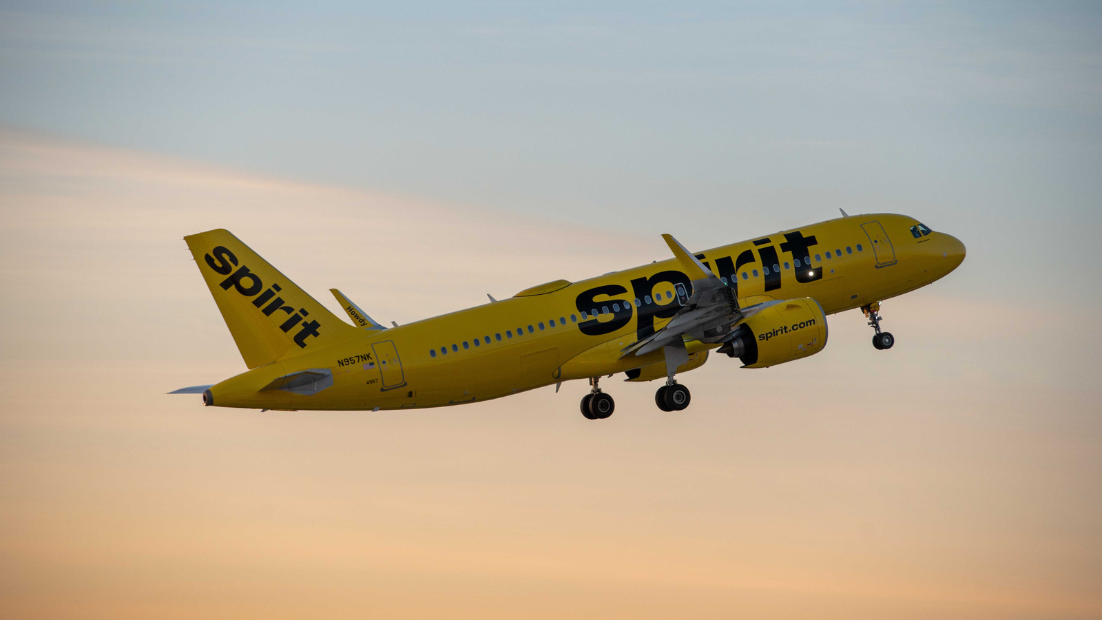 What You Need To Know About Spirit Airlines' Latest Dress Code Change ...