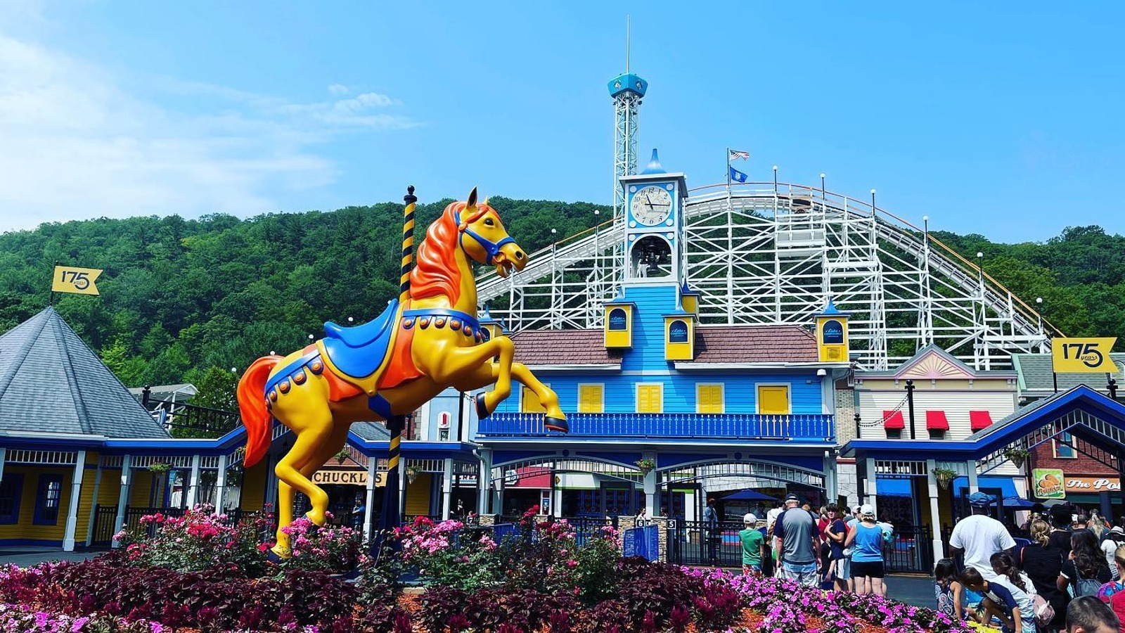 Why America's Oldest Amusement Park Still Stands Out From The Rest