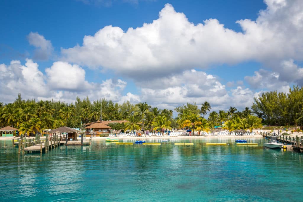 5 Islands That Are Super Easy to Move To | Best Islands to Live On ...