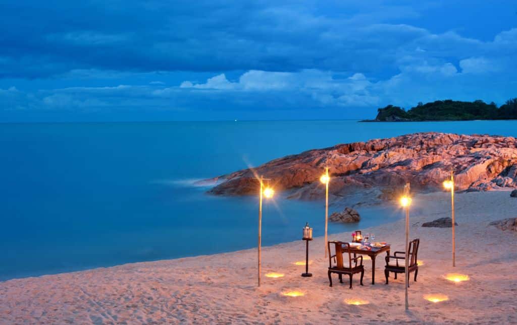 5 Private Dinners to Add to Your Bucket List | Romantic Private Beach ...