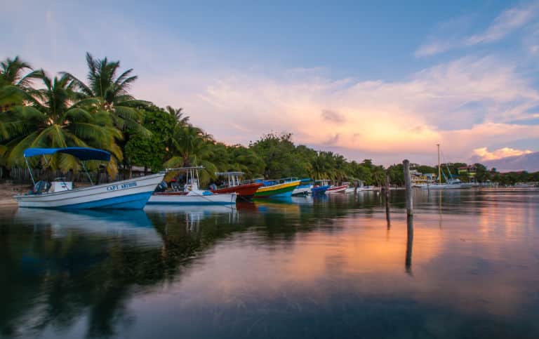 Best Islands to Live On: Roatan | Islands