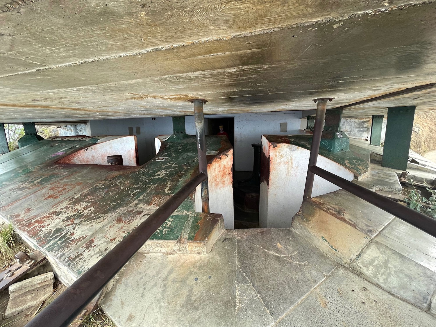 How to Hike Waikiki’s Diamond Head with the New Reservation System ...